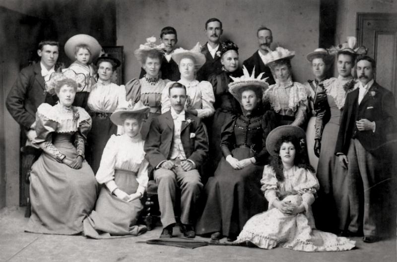 Exit/Old Photographs of Long Preston/People/MLV03 - Wedding of daughter ...